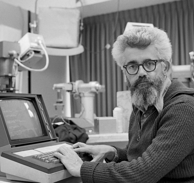 John McCarthy pose les bases et la définition de l'IA - 1955 - Clio Texte